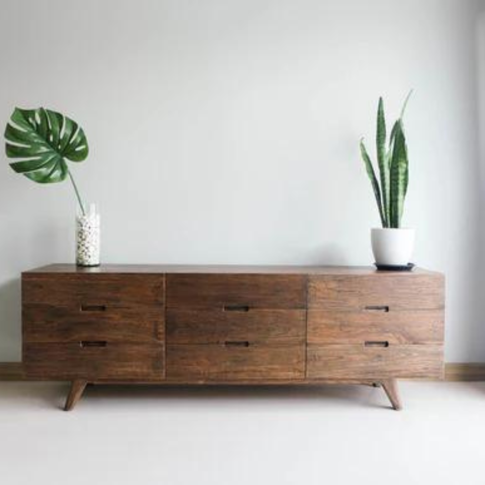 Maintaining Your Wooden Home Furniture | Ruby Furniture - Ruby Furniture